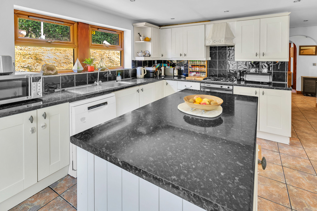 Top O’ Th’ Hill Road, Walsden, Todmorden – Hansons