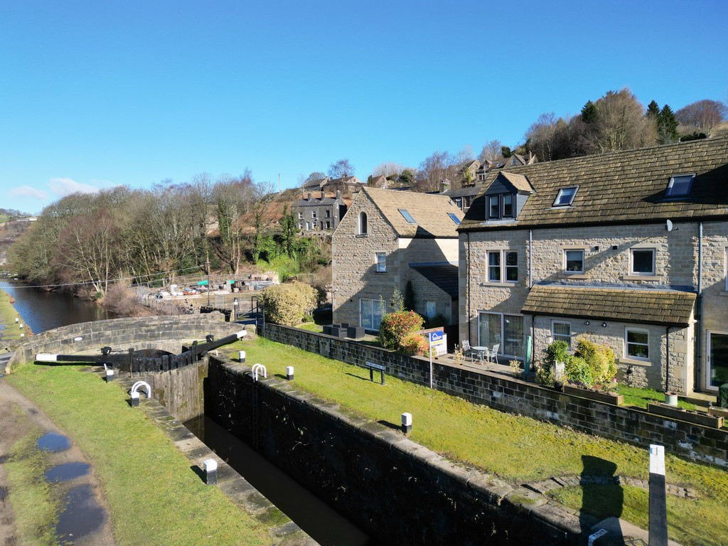 Weavers Moorings, Walsden, Todmorden – Hansons